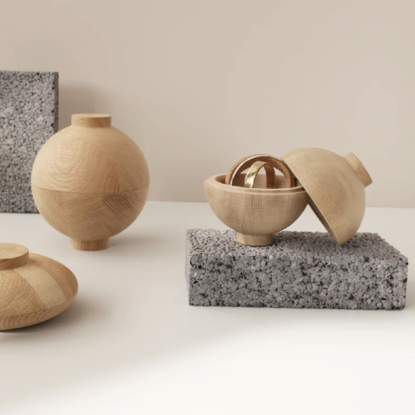 Oak Wooden Sphere | Garmentory