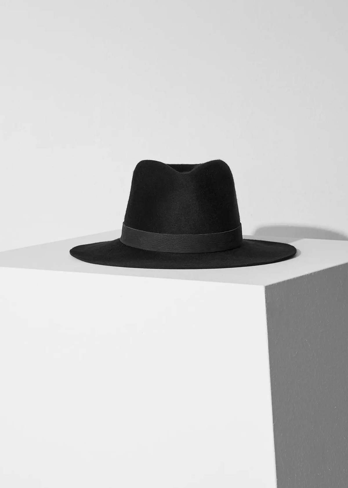 Janessa Leone Luca Hat | Garmentory