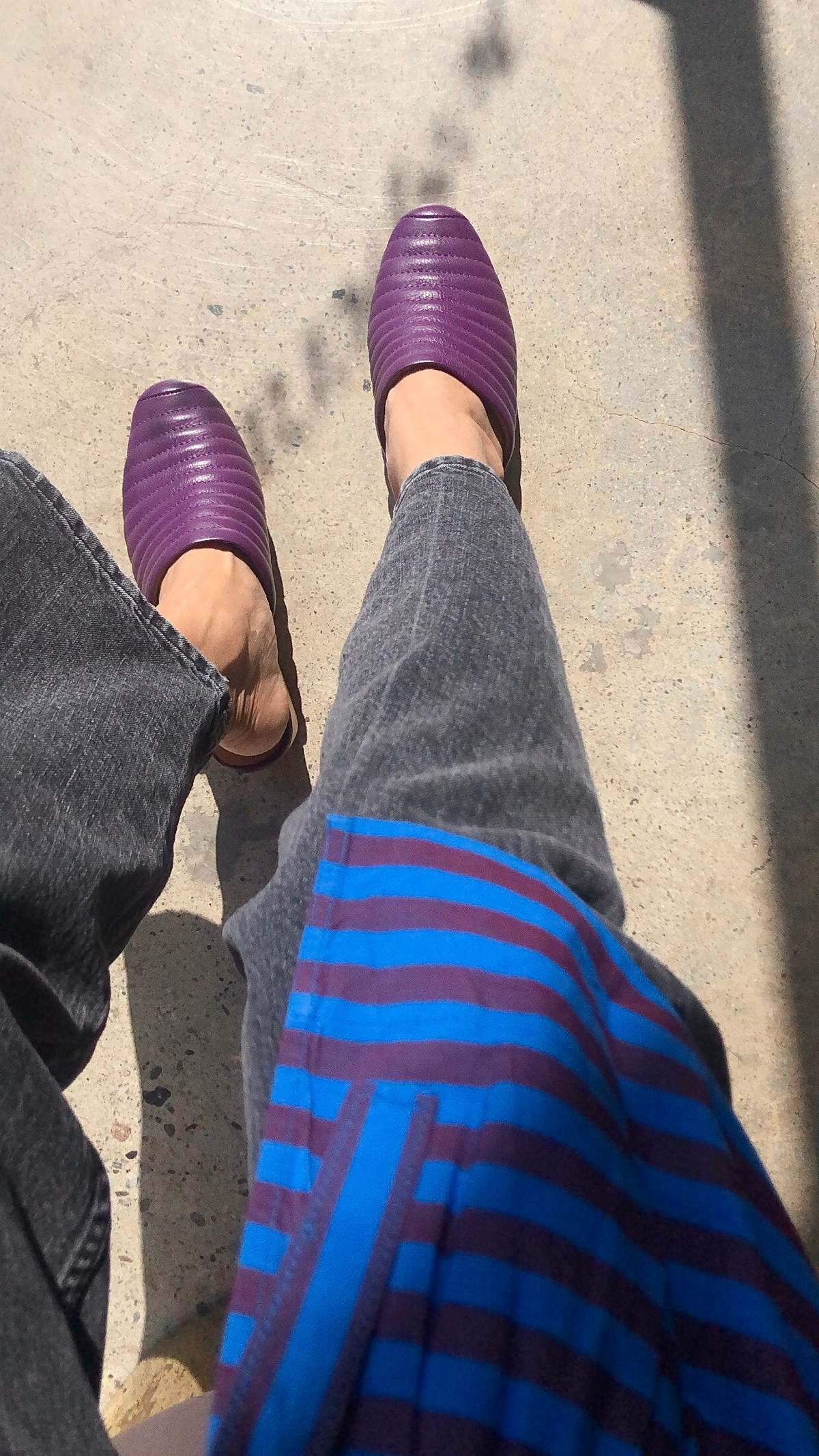 Vamp Shoes Beklina Ribbed Clog - Mulberry | Garmentory