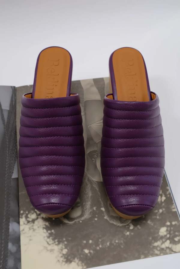 Vamp Shoes Beklina Ribbed Clog - Mulberry | Garmentory