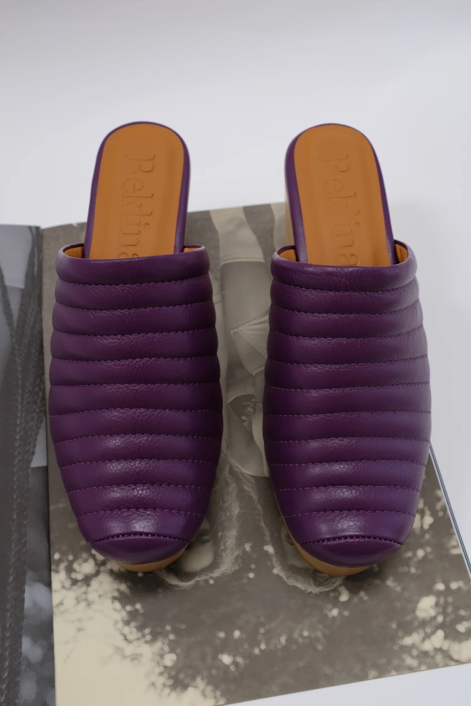 Vamp Shoes Beklina Ribbed Clog - Mulberry | Garmentory