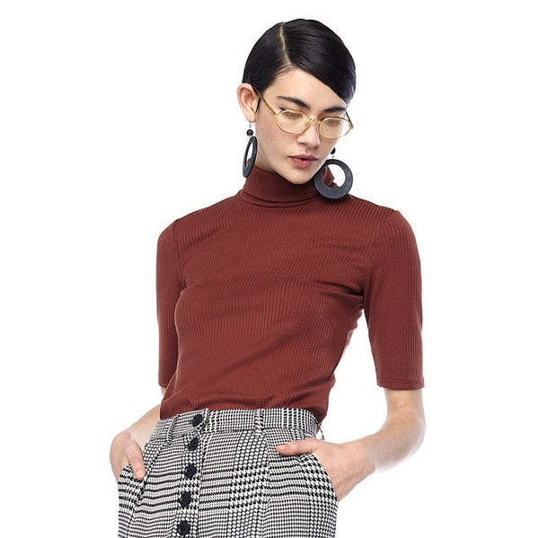 Annie 50 Let it Be Turtleneck - Dune | Garmentory