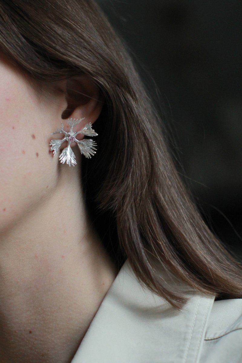 Mirit Weinstock PALM LEAVES AND STUD SET - SILVER/LIGHT ROSE | Garmentory