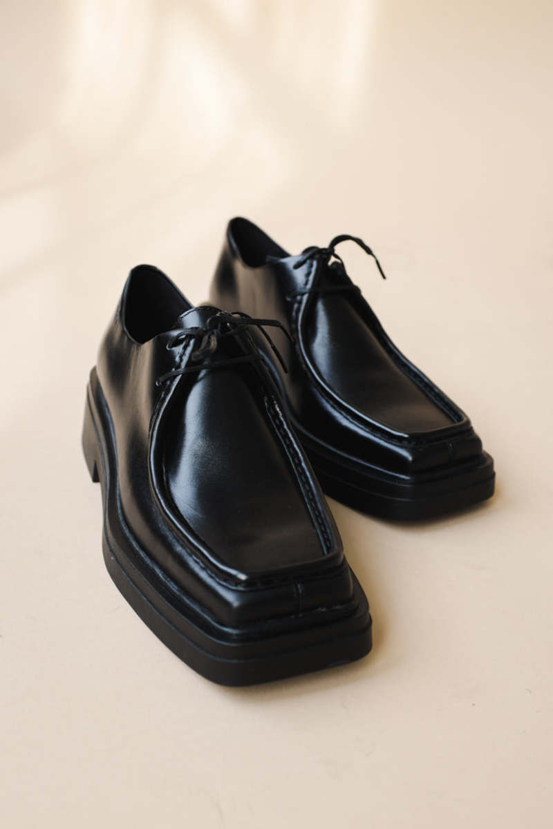 Vagabond EYRA TIE LOAFER - Black | Garmentory