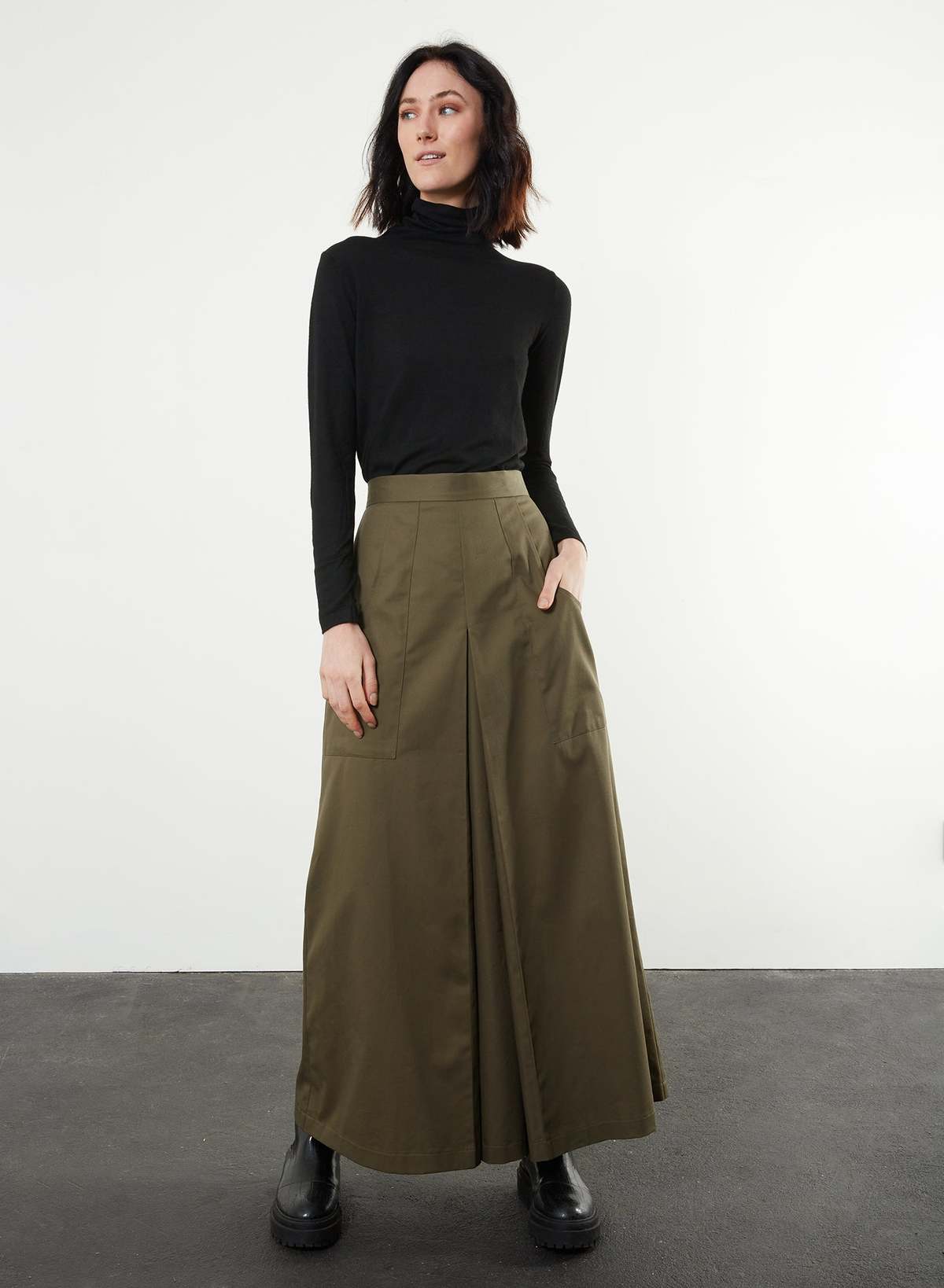 Meg Long Inverted Pleat Skirt - Black | Garmentory