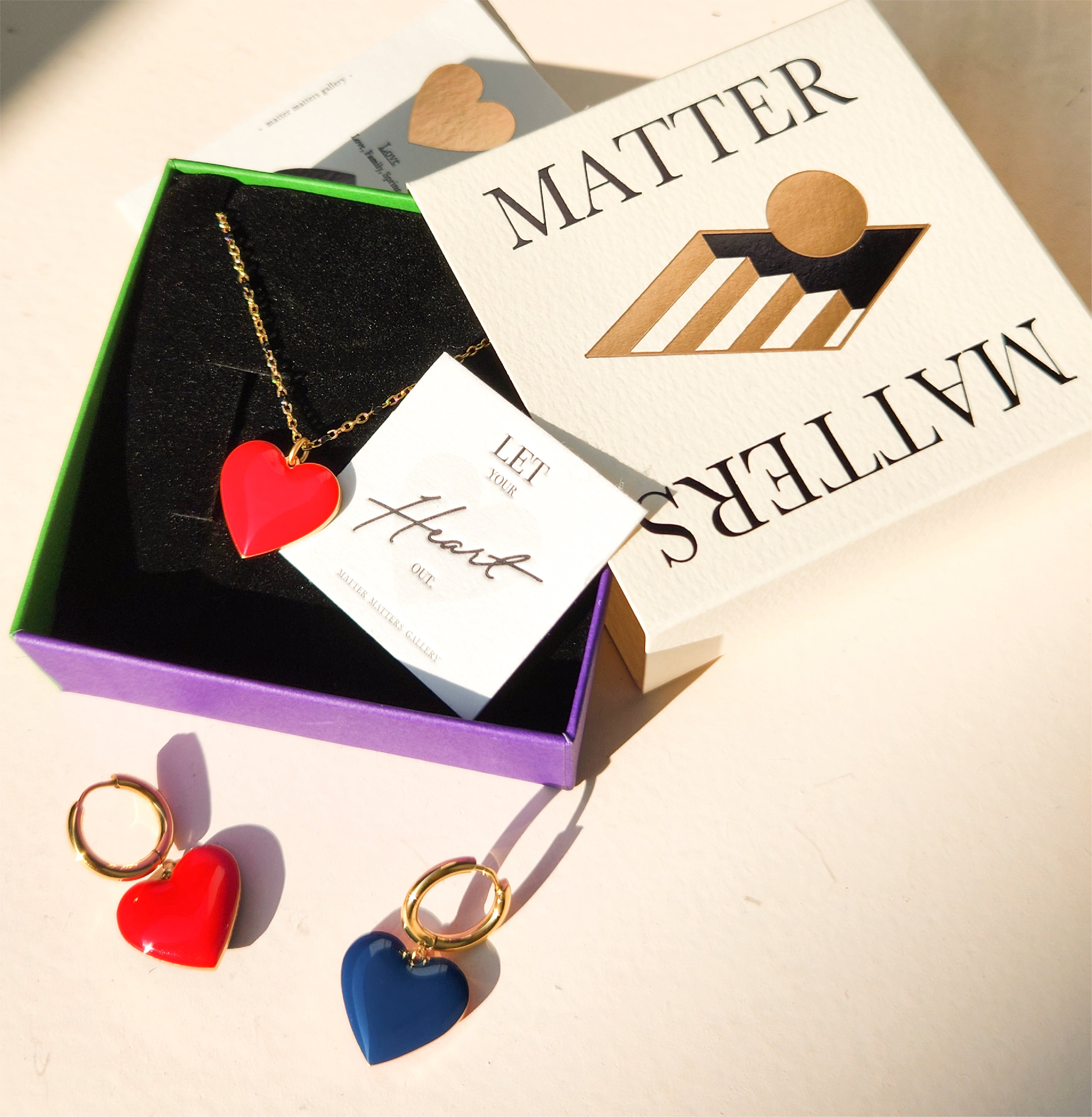 MATTER MATTERS Follow Your Heart Necklace - Red/Navy | Garmentory