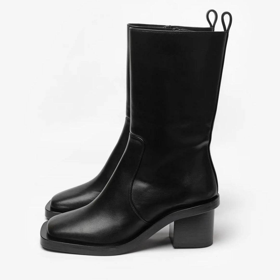 Studio Nicholson Minna Calf Leather Boots - Black | Garmentory