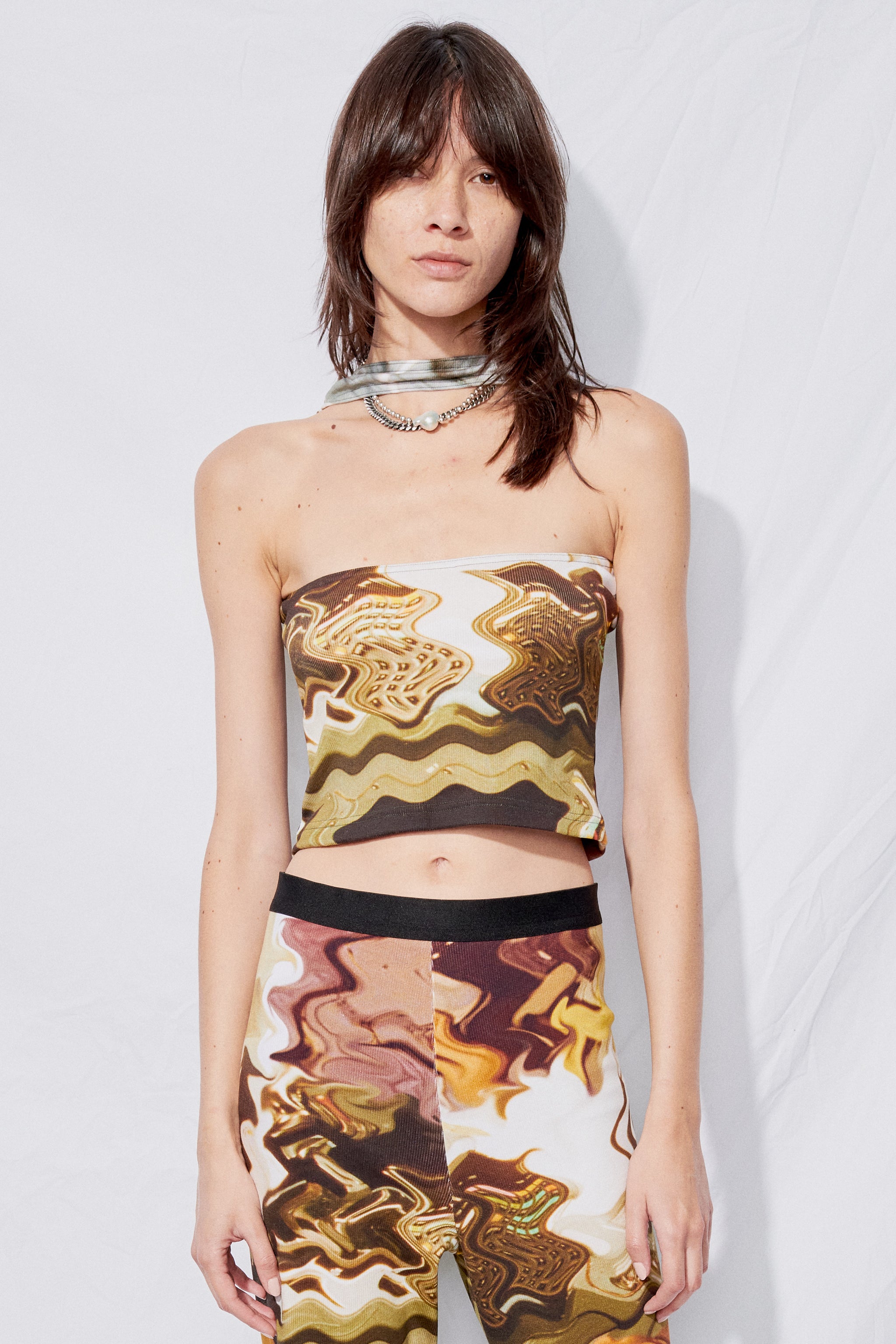 Elliss Smudge Wave Rib Power Top | Garmentory