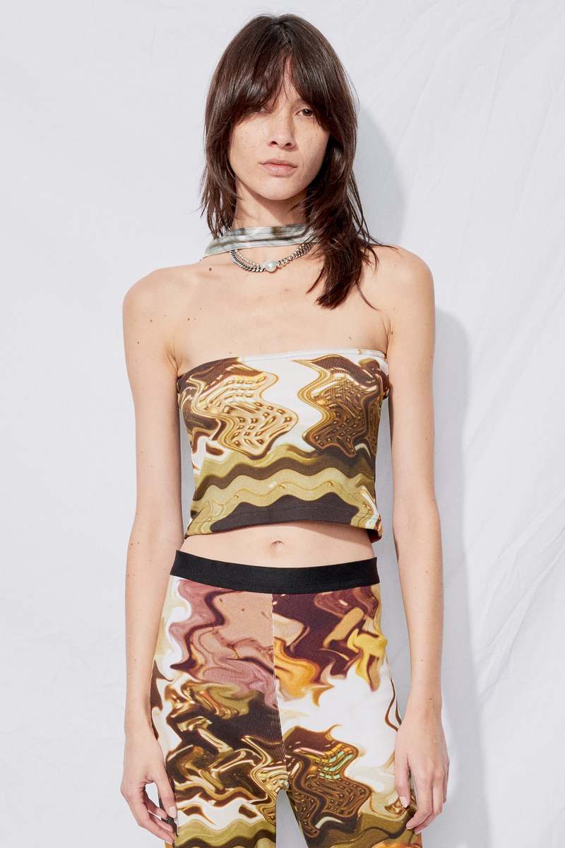 Elliss Smudge Wave Rib Power Top | Garmentory