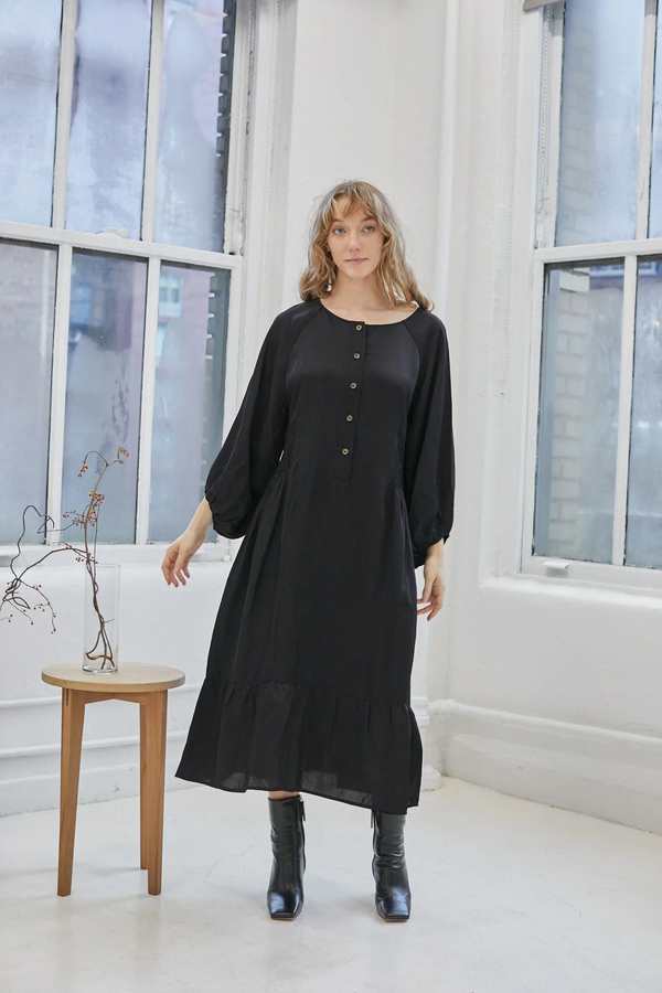 RUJUTA SHETH Roxy Dress - Black | Garmentory