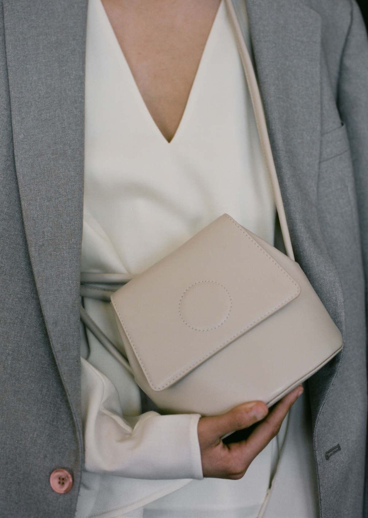 Modern Weaving Petite Trapeze Bucket - Putty | Garmentory