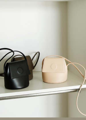 Modern Weaving Petite Trapeze Bucket - Putty | Garmentory