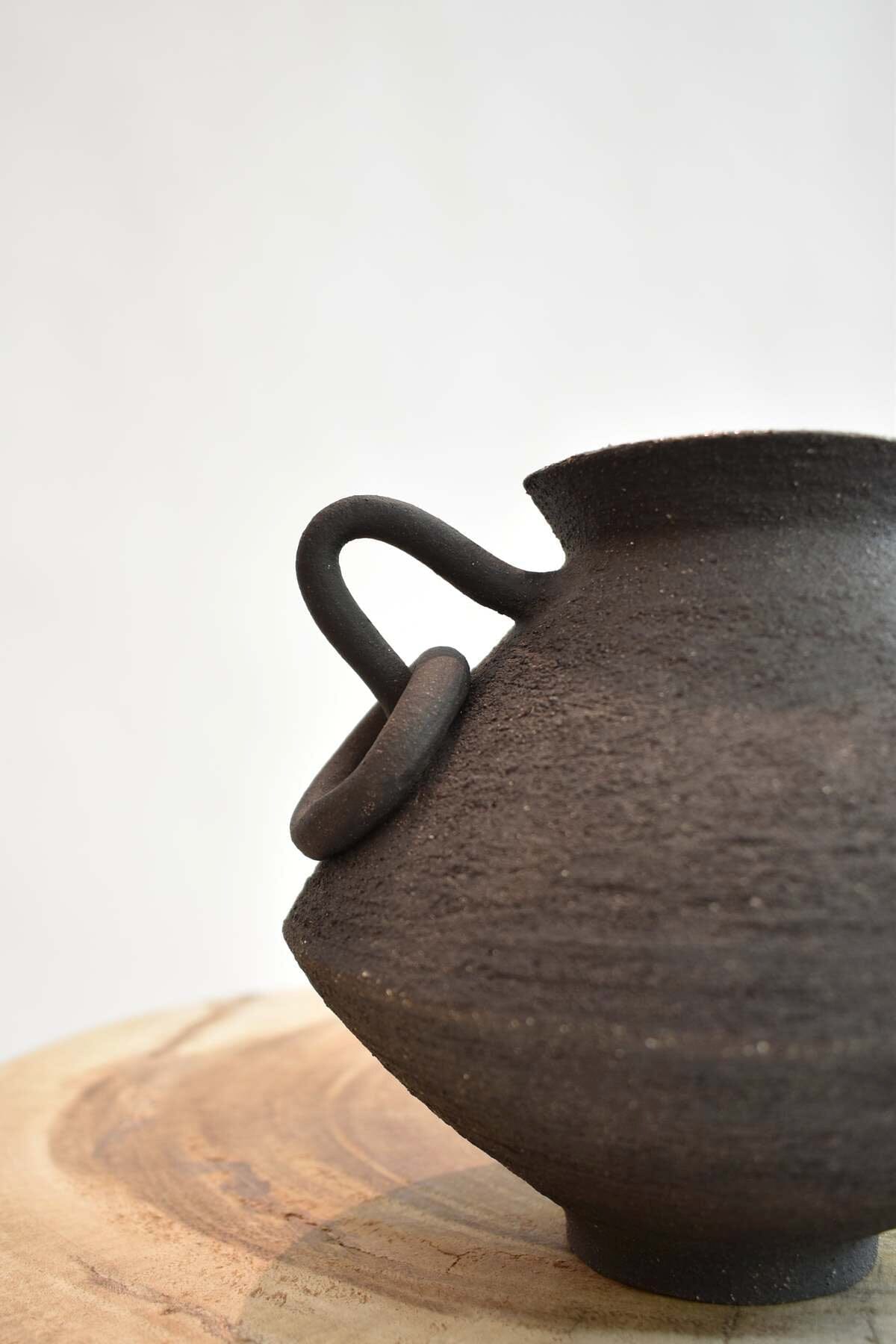 Ruby Bell Ceramics Geometric Vase With Handles & Rings - Black Clay ...