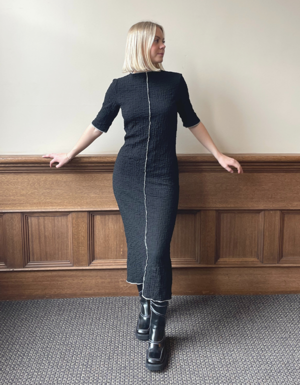 A Bronze Age Oracle Wavy Dress - Wavy Black | Garmentory