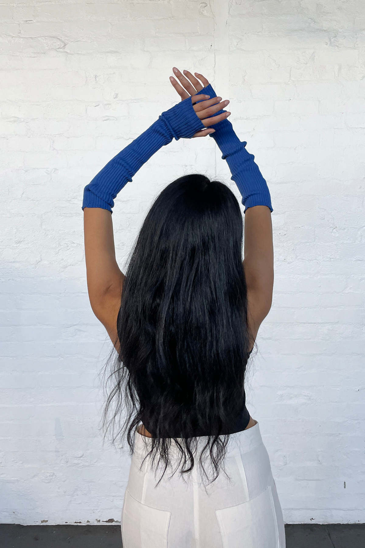 Muse the Label Poppy Gloves - Sapphire | Garmentory