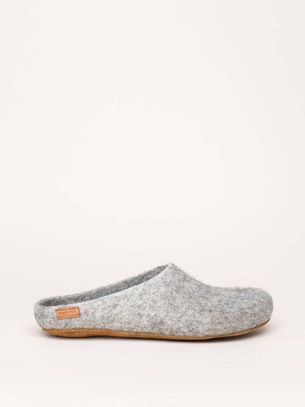 Gottstein Magicfelt Gotland Sheep Slipper - Mottled Grey | Garmentory