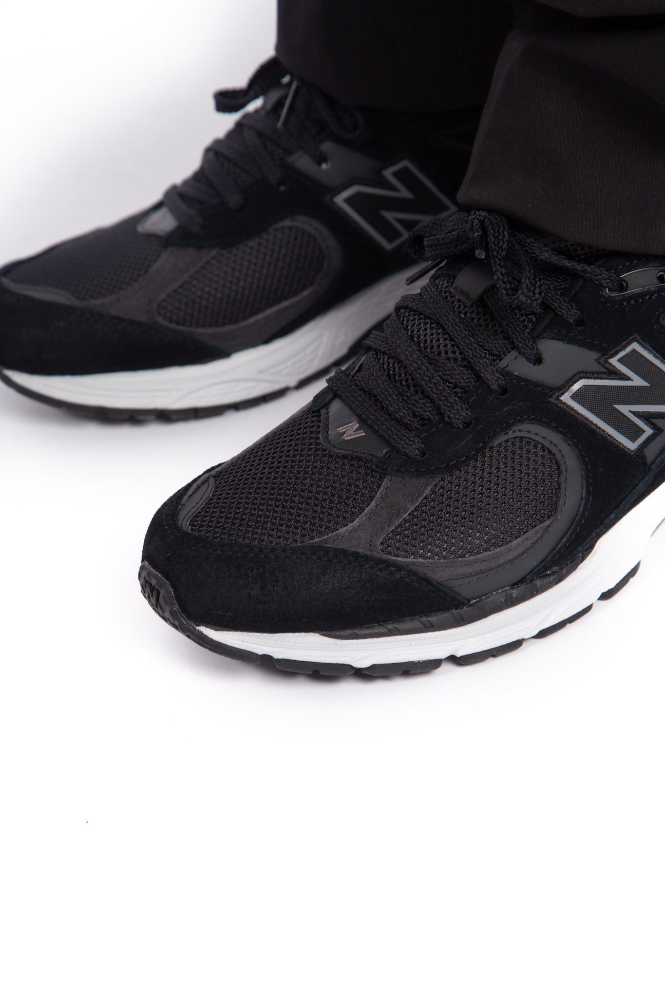 New Balance 2002r - Black | Garmentory