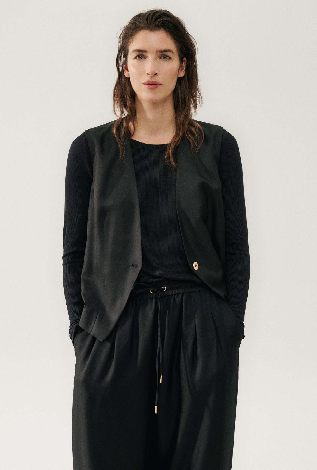 Silk Laundry Twill Slouch Vest - Black | Garmentory