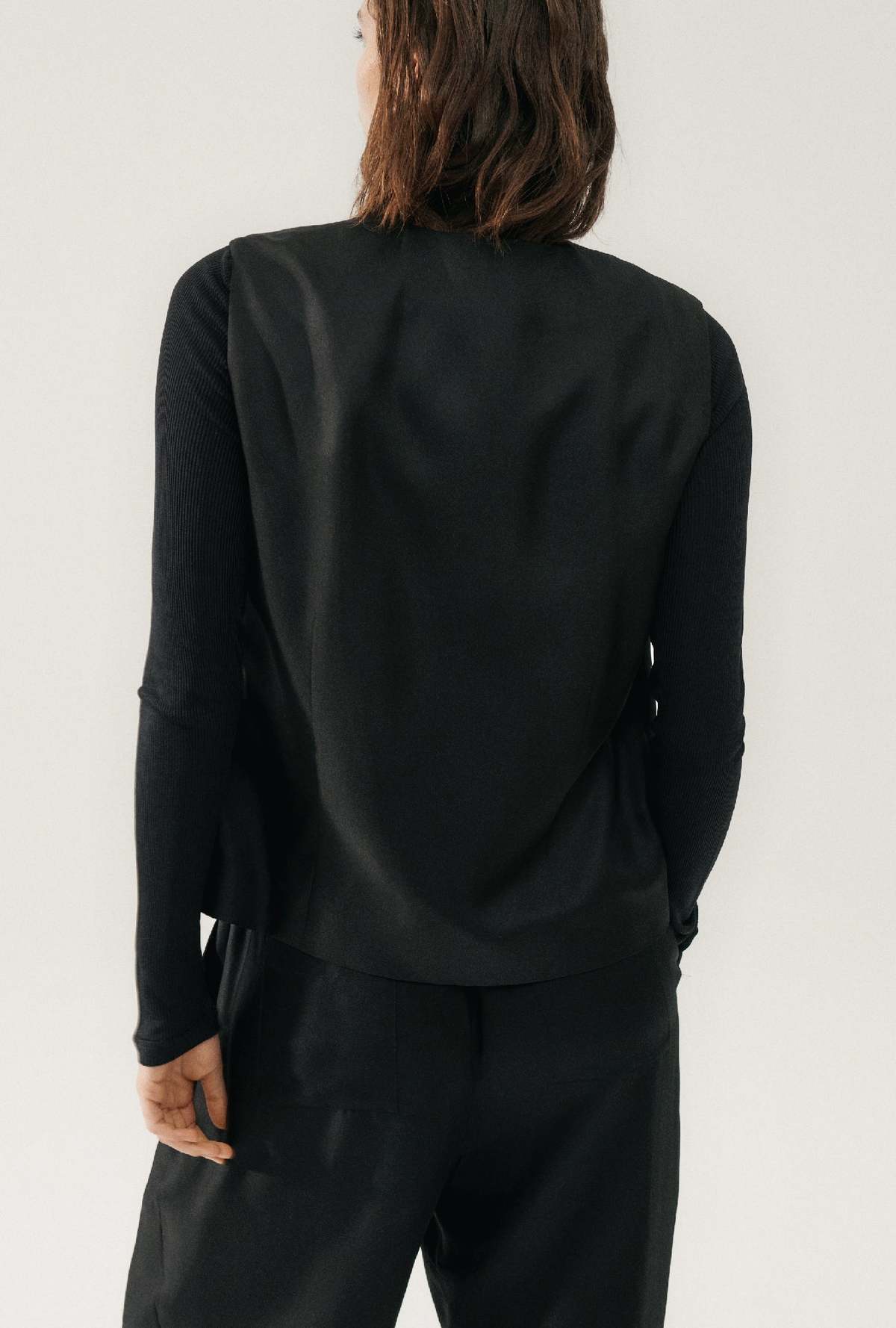 Silk Laundry Twill Slouch Vest - Black | Garmentory