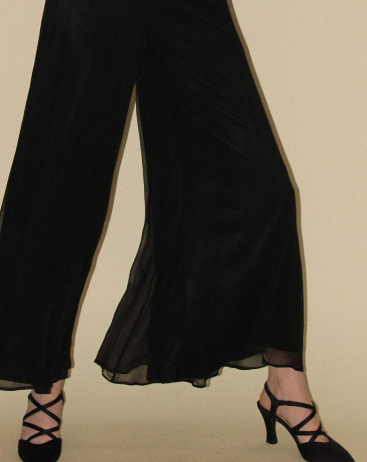 Vintage Dear Neighbor x Le Stuff Satin Point Toe Strappy Pumps - Black ...