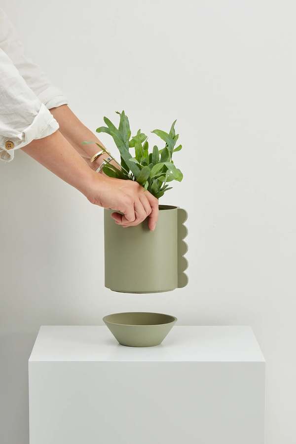 Capra Designs Frill Feature Planter | Garmentory