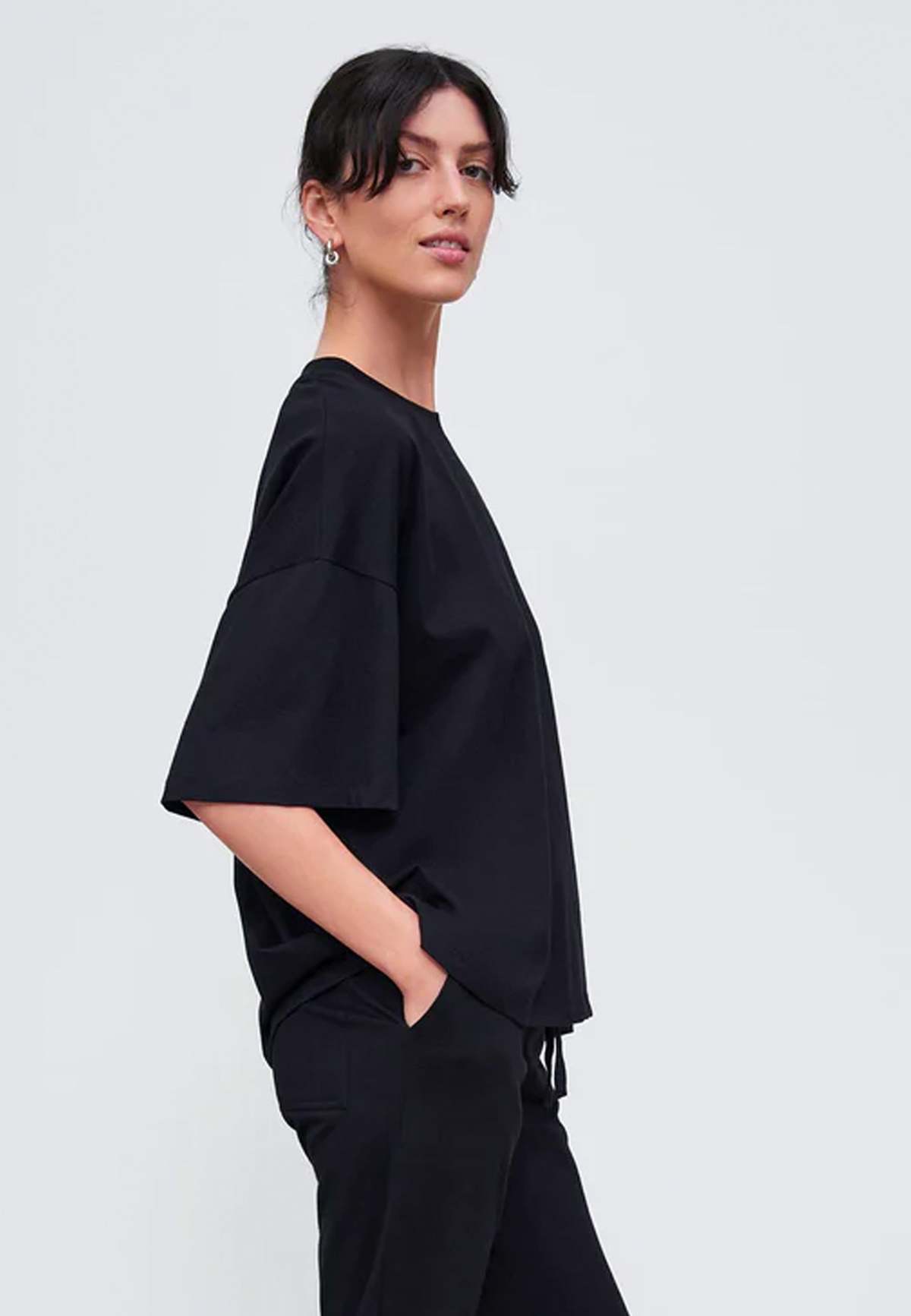Kowtow Oversized Boxy T-Shirt - Black | Garmentory