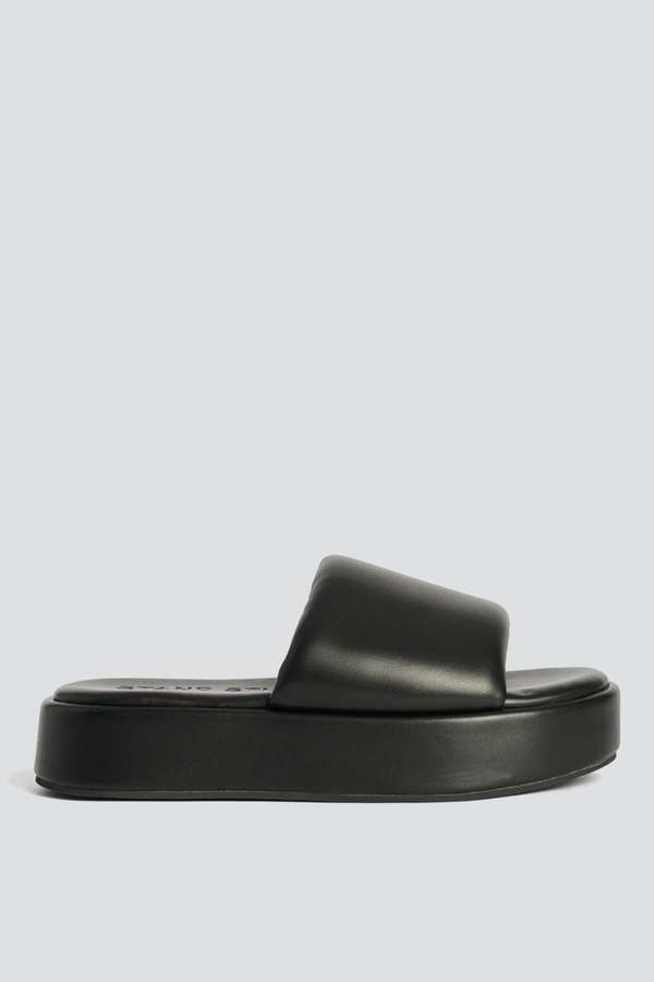 Stand Studio Leather Phoebe Flatform Sandal - Black | Garmentory
