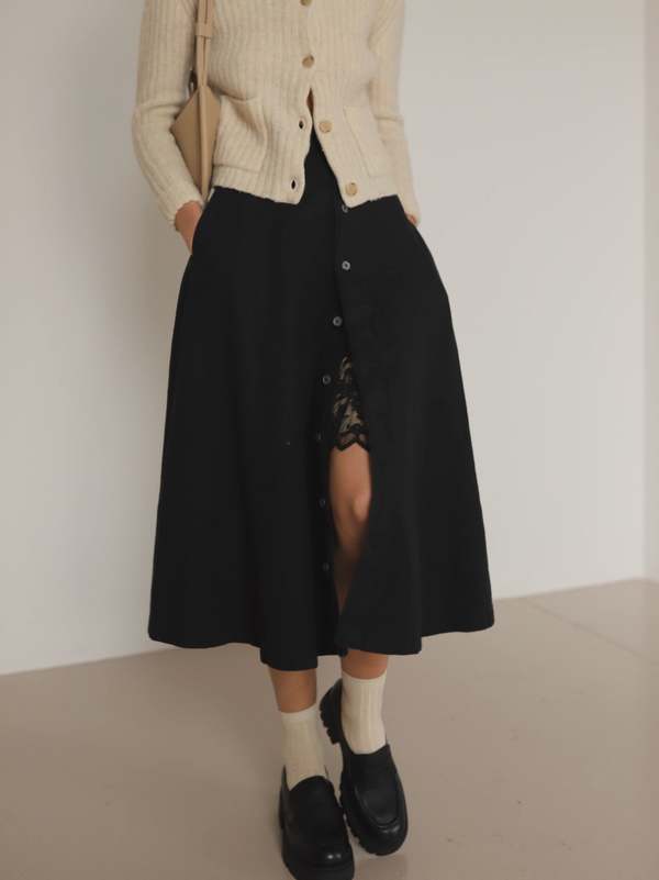 Vintage Liz Cotton Button Skirt - Black | Garmentory