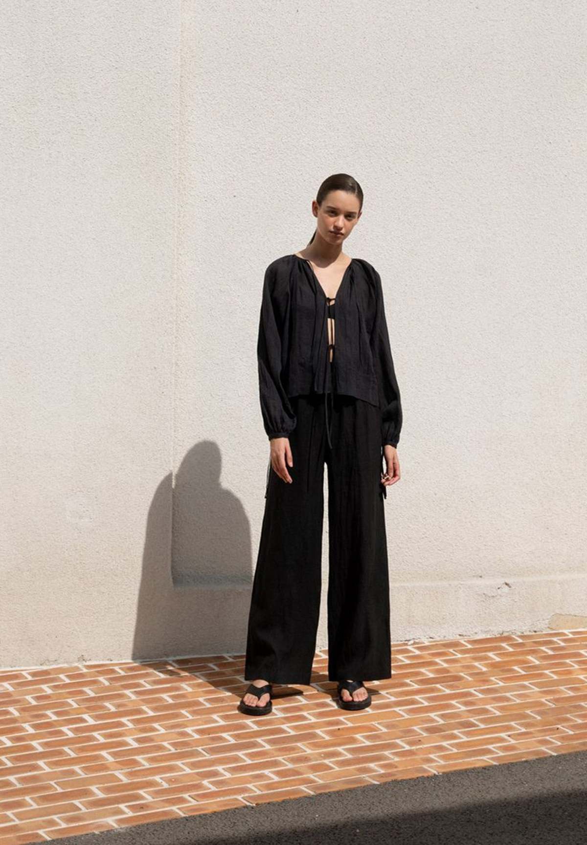 Vivian Graf Reversible Wrinkle Linen Blouse - Black | Garmentory