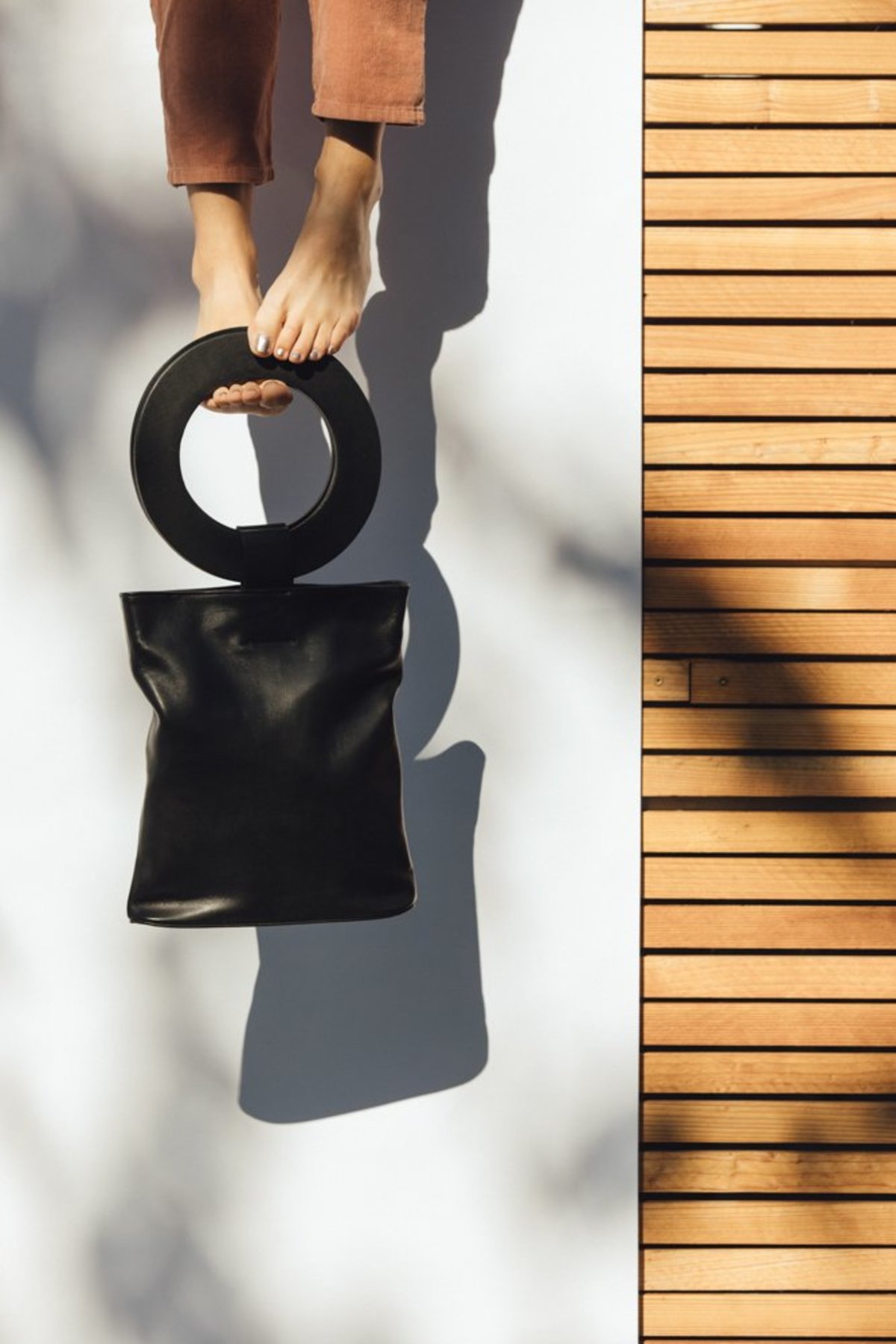 Modern Weaving Circle Handle Tote - Black | Garmentory