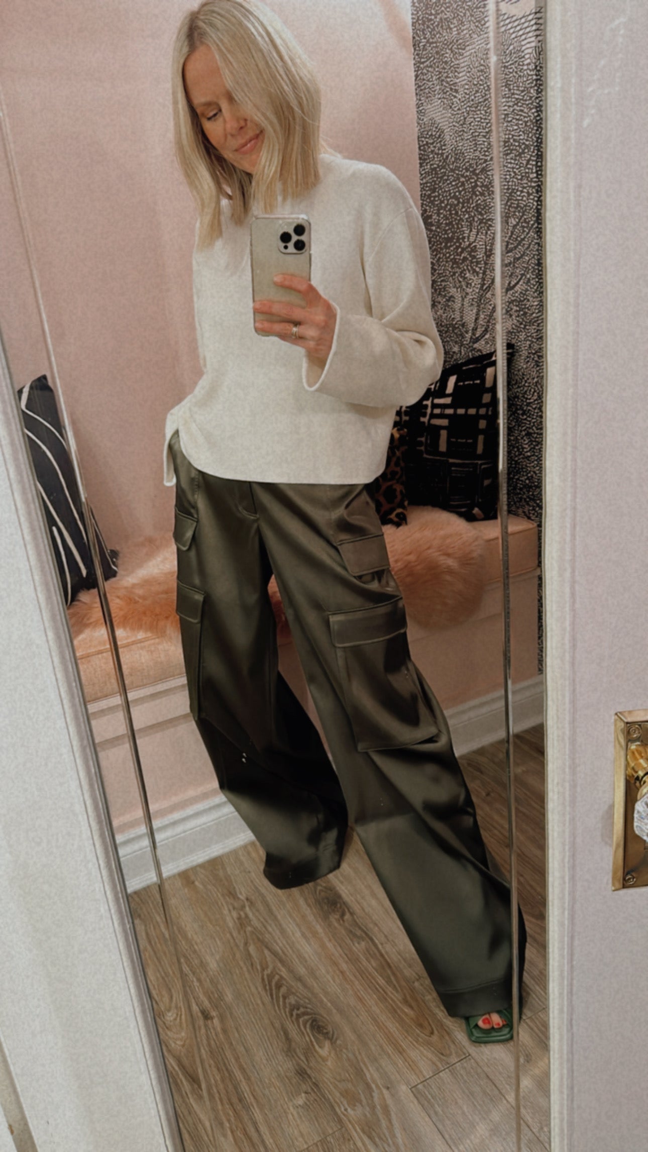 FRAME Denim Relaxed Straight Cargo Pant - Army Green | Garmentory