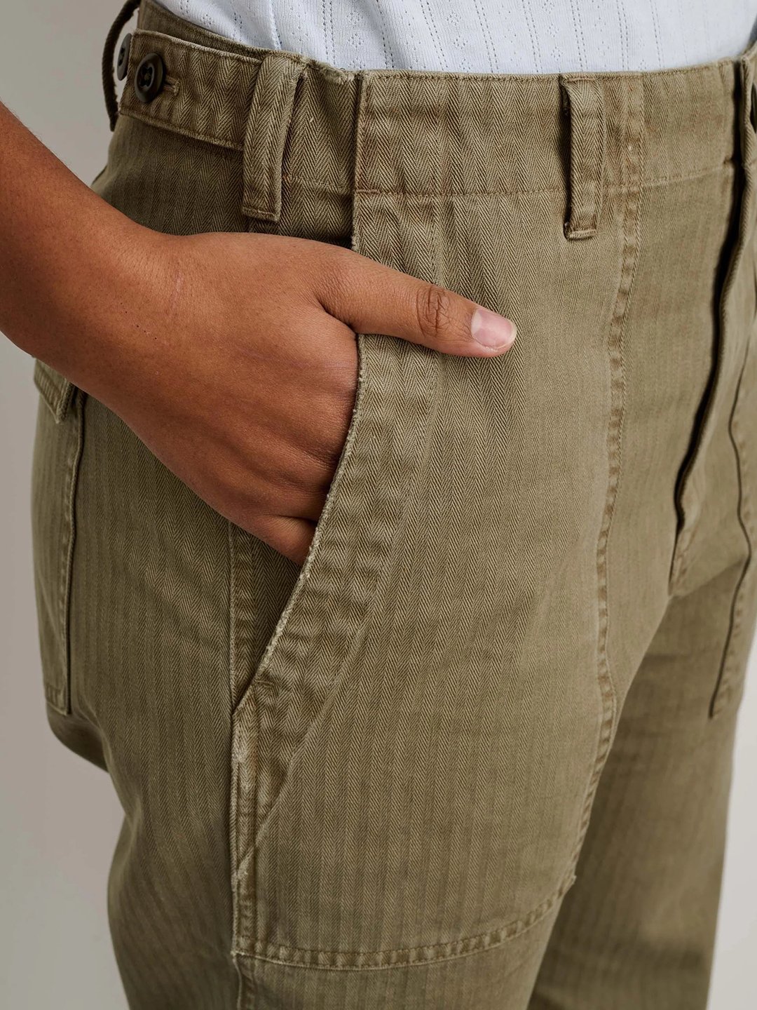 Alex Mill Neil Utility Pants - Vintage Olive Herringbone | Garmentory