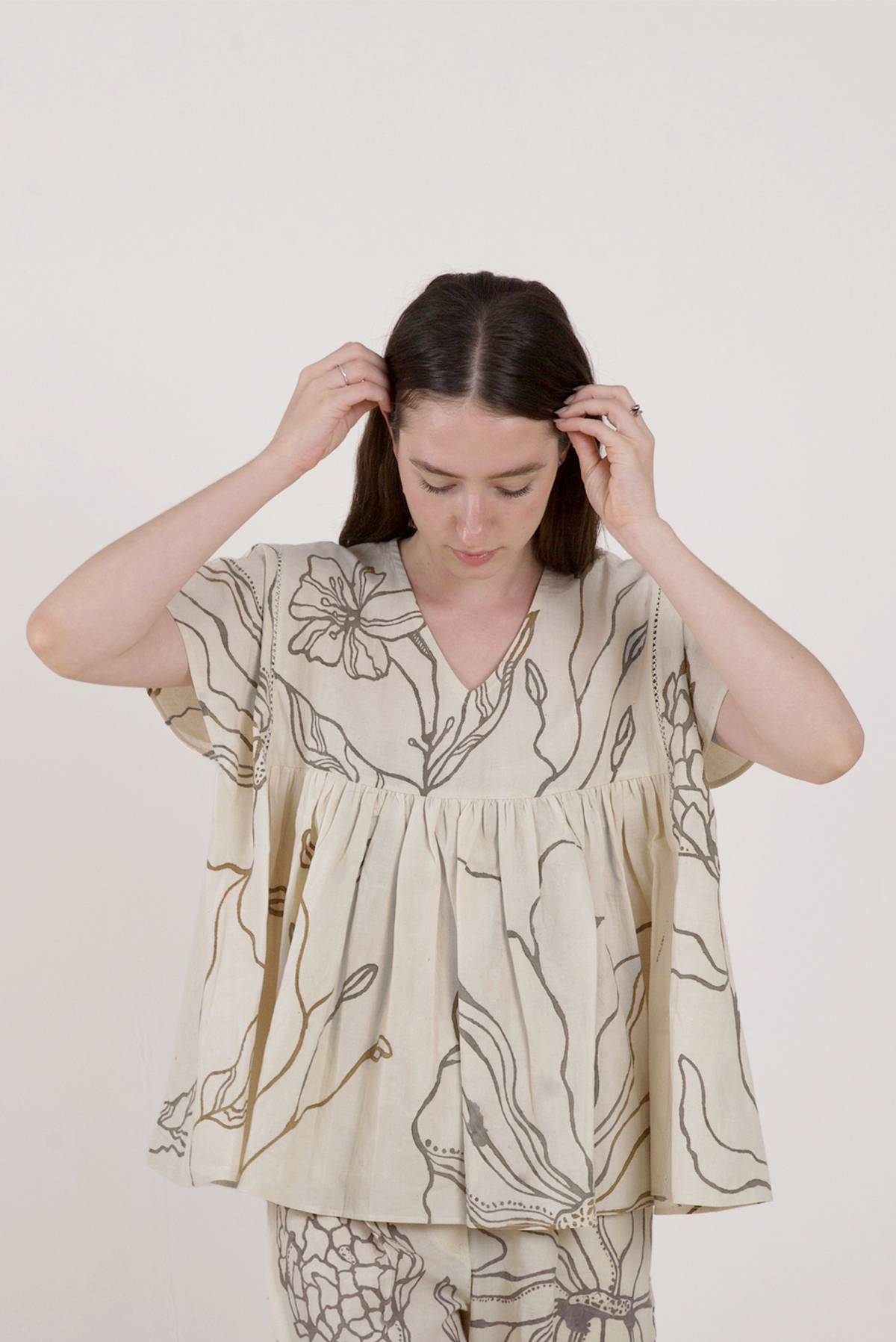 NAMBI-KAI Echo Blouse - Floral | Garmentory