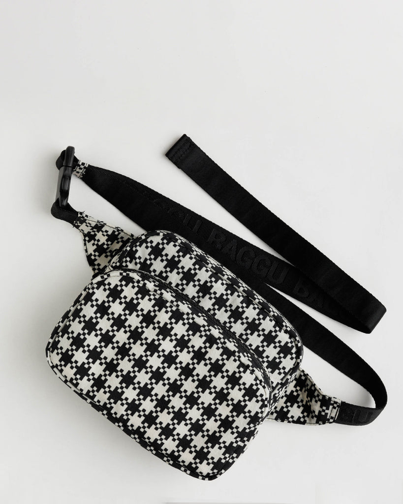BAGGU Fanny Pack - Black/White Pixel Gingham | Garmentory