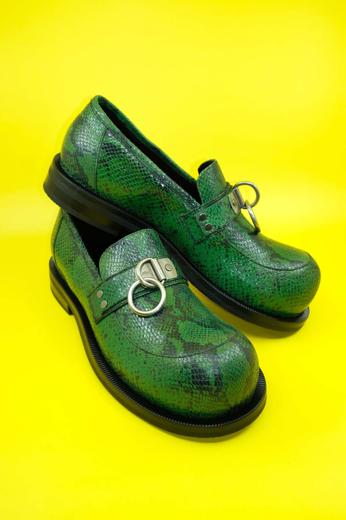 Martine Rose Faux Snake Leather Bulb Toe - green | Garmentory