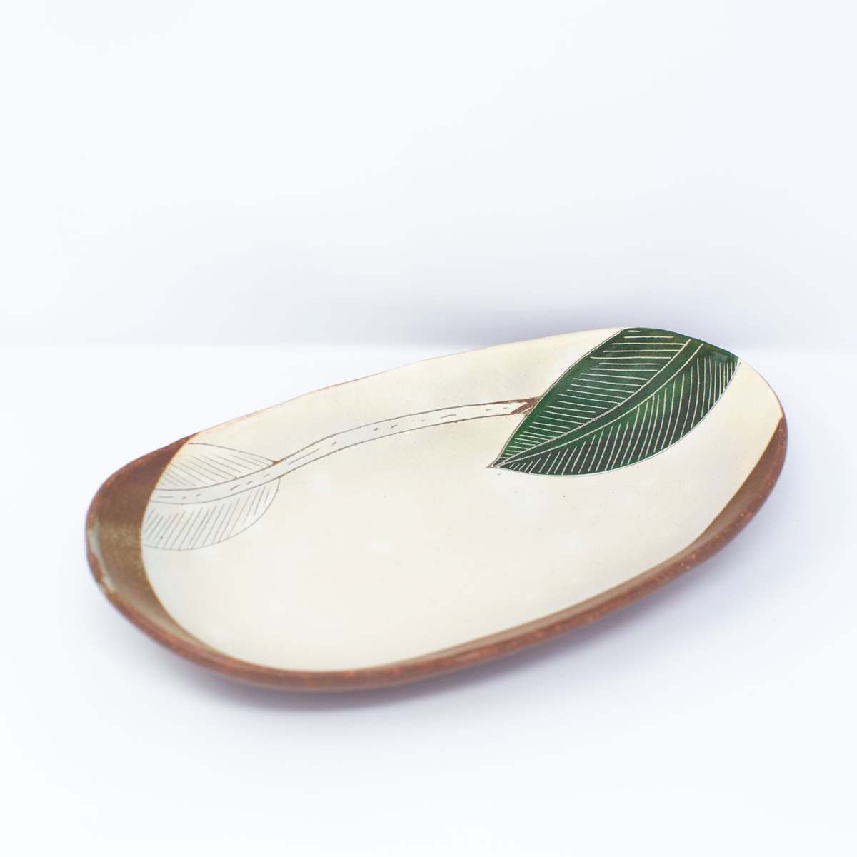 Otani Pottery Studio Painted Banana Leaf Boat-shaped Large Bowl - White ...