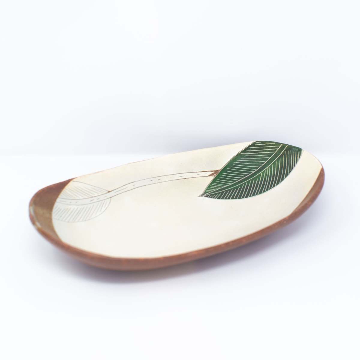 Otani Pottery Studio Painted Banana Leaf Boat-shaped Large Bowl - White ...