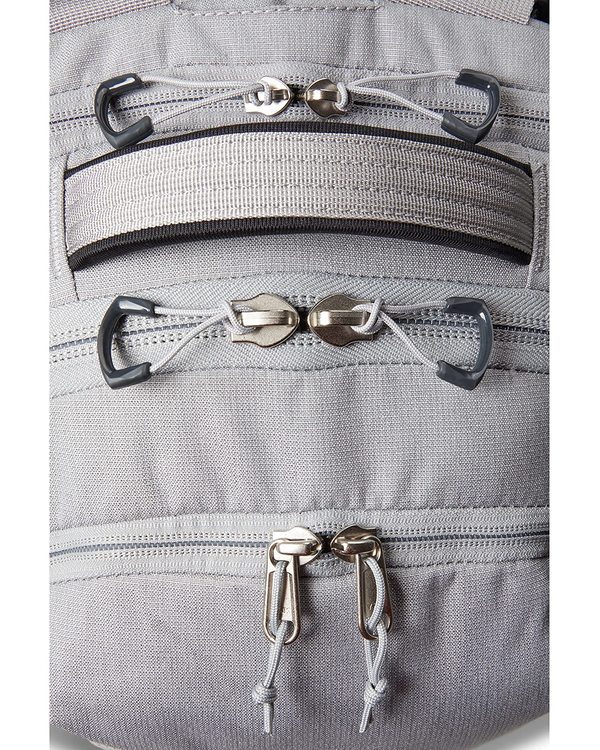 The North Face Recon Backpack - Meld Grey Dark Heather/TNF Black ...