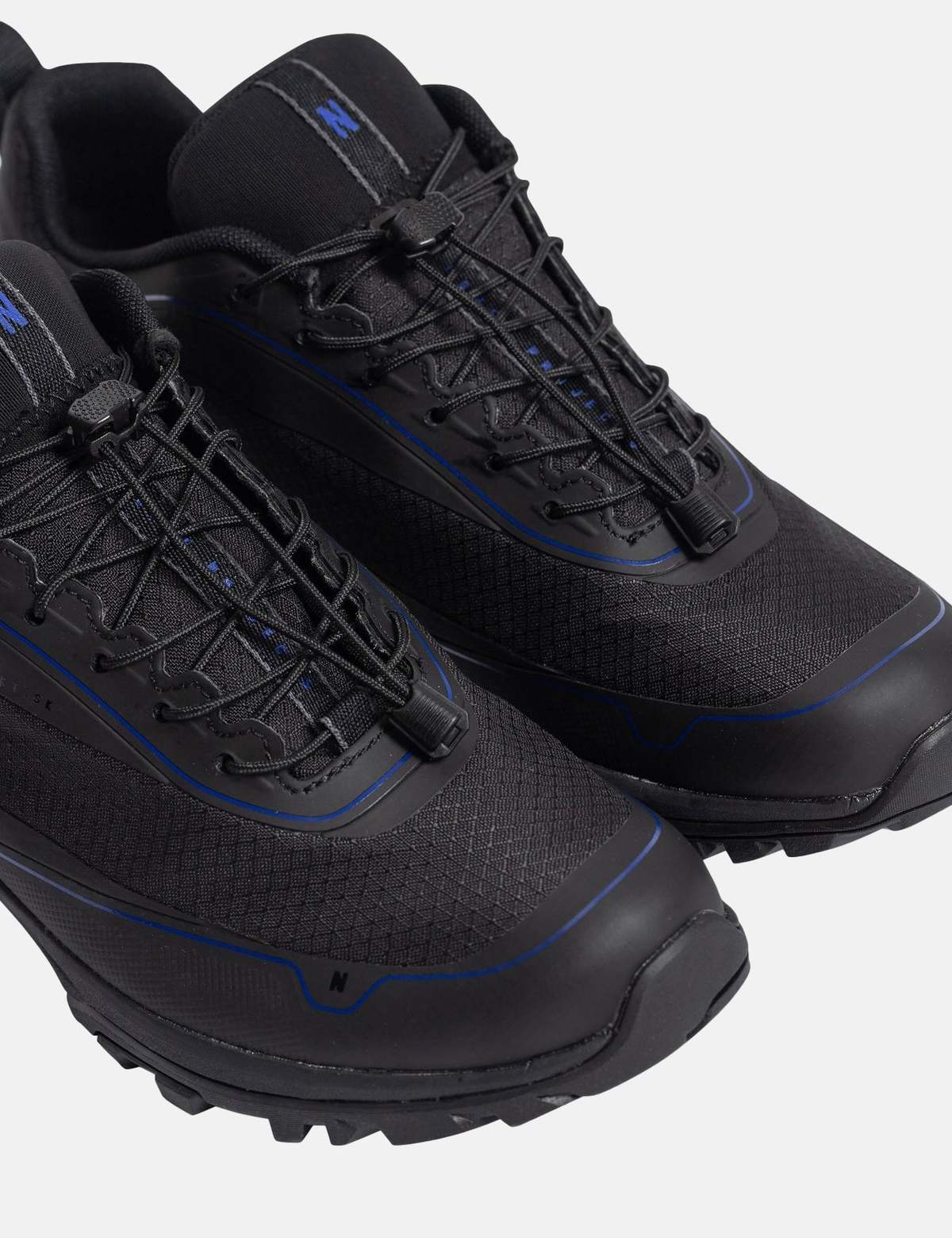 Norse Projects Arktsk Lace Up Runner Trainers V02 - Black | Garmentory