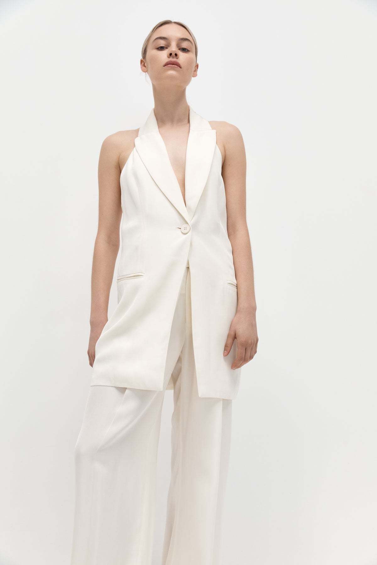 St. Agni Cool Helm Vest - White | Garmentory