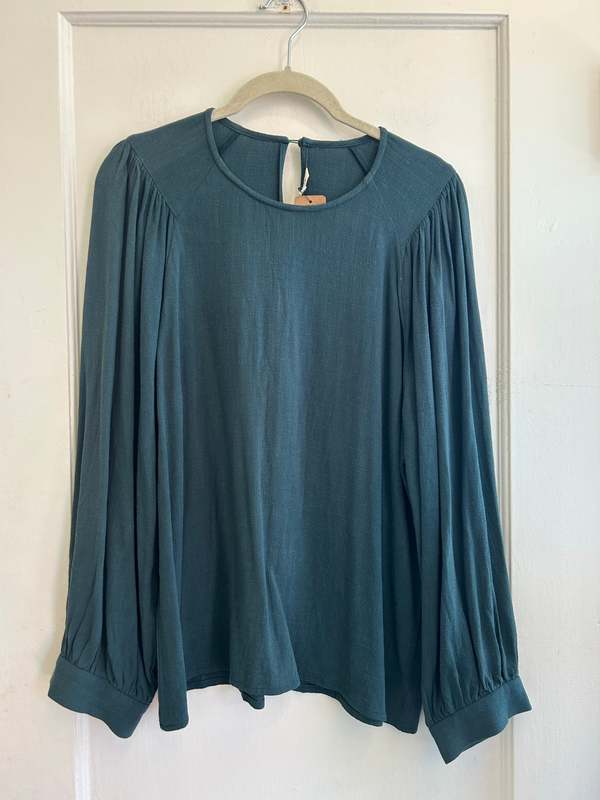 Ali Golden Top - Deep Green | Garmentory