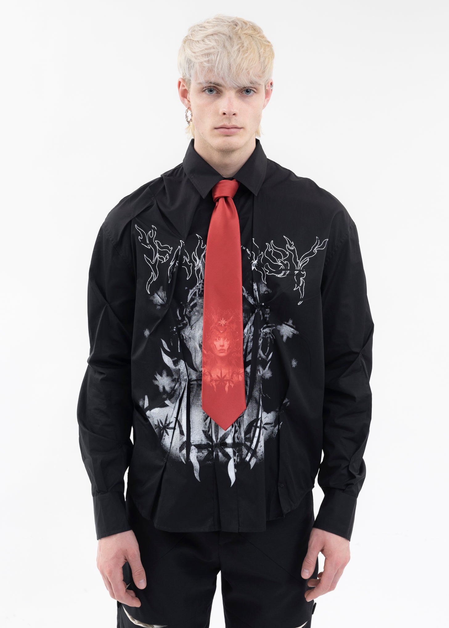 KUSIKOHC FANTASY GIRL TIE - RED | Garmentory