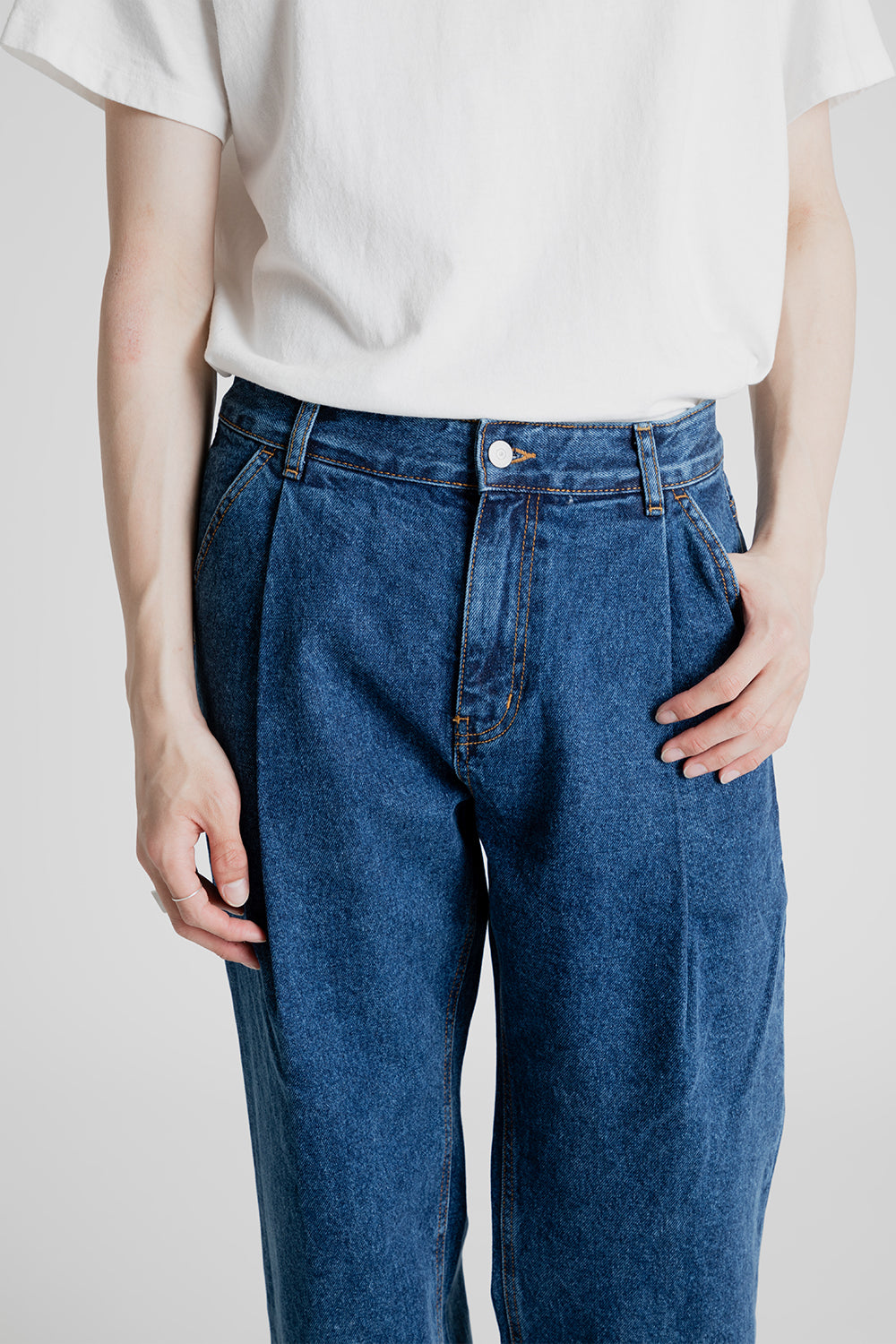 Uniform Bridge Wide One Tuck Denim Pants - Indigo Washed | Garmentory
