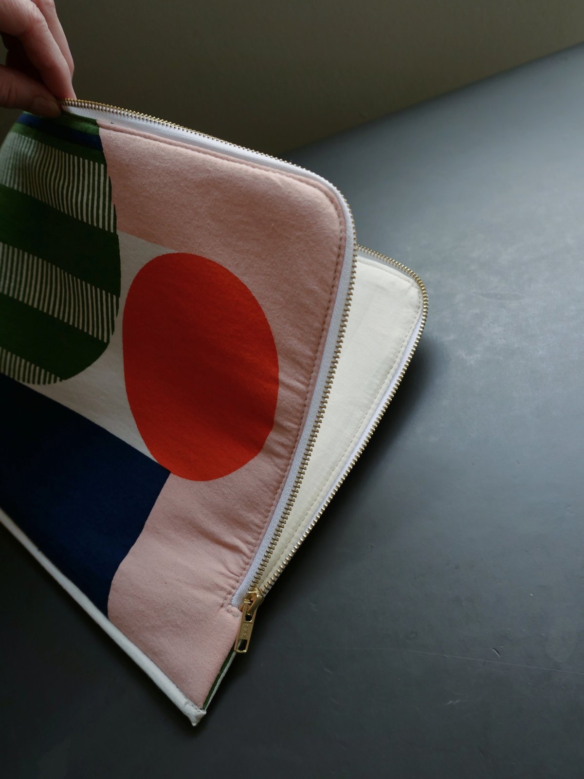 MAPOÉSIE COMPUTER POUCH IN KHAKI PINK | Garmentory