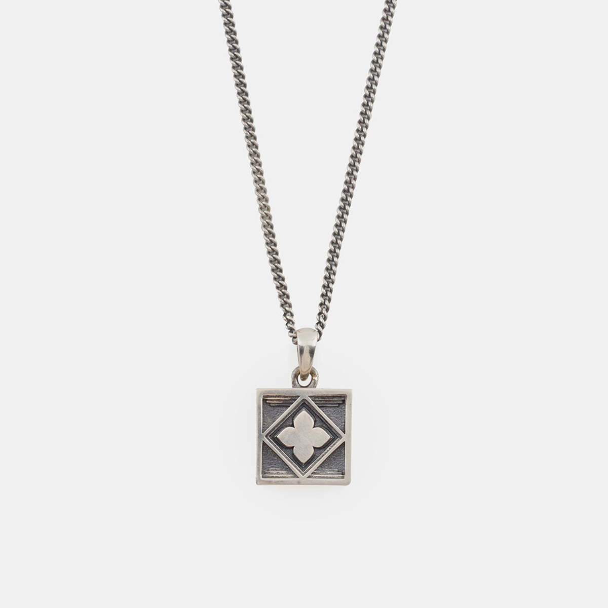 machus Wren Necklace - Silver | Garmentory