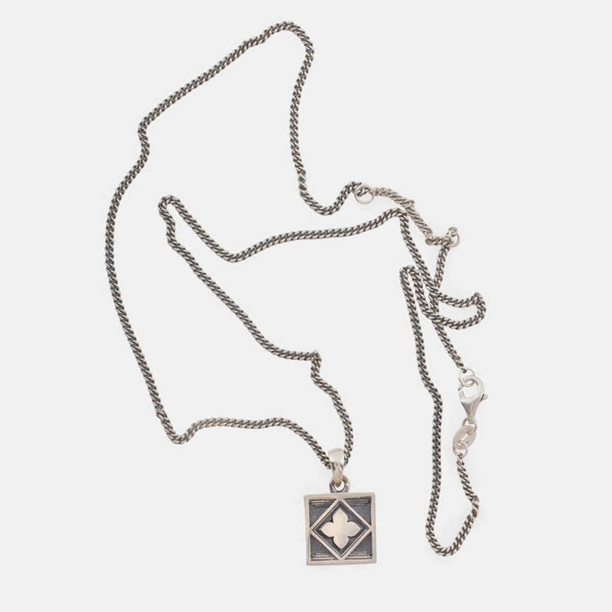 machus Wren Necklace - Silver | Garmentory