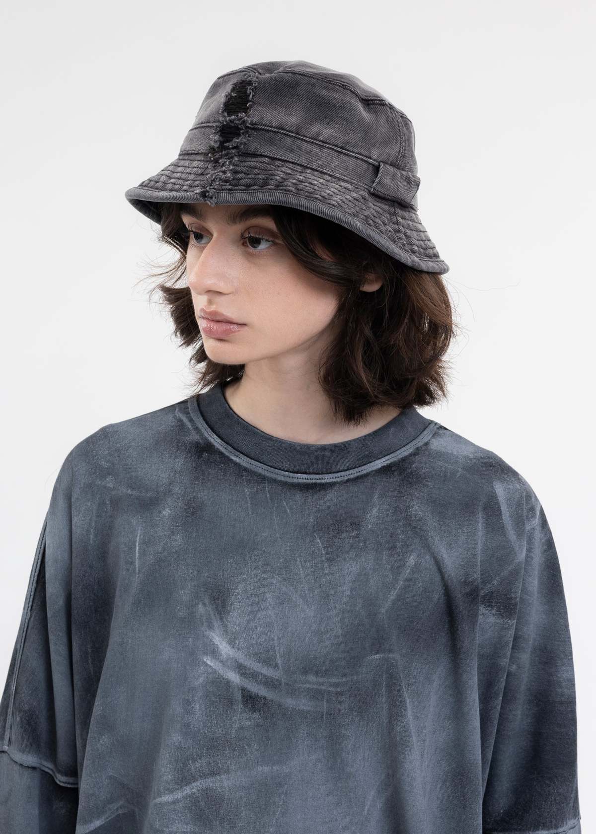 we11done DIAGONAL DESTROYED DENIM HAT - BLACK | Garmentory