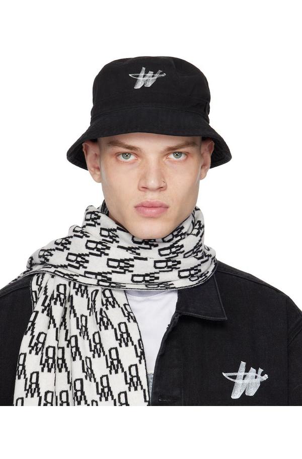 We11done Black WD One Logo Bucket Hat | Garmentory