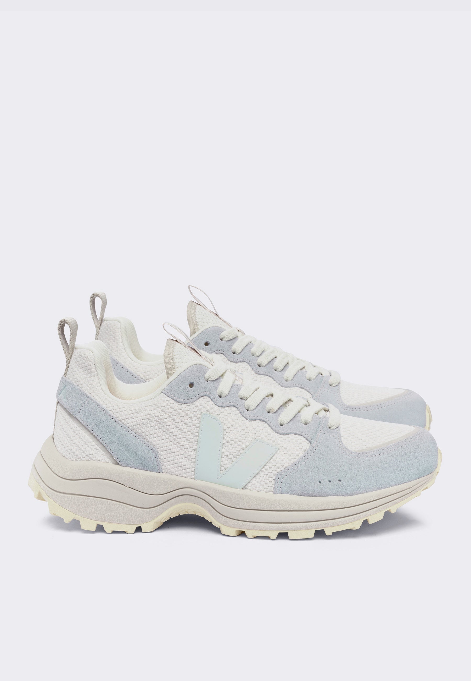 VEJA Venturi Alveomesh Sneakers - Gravel/Menthol | Garmentory