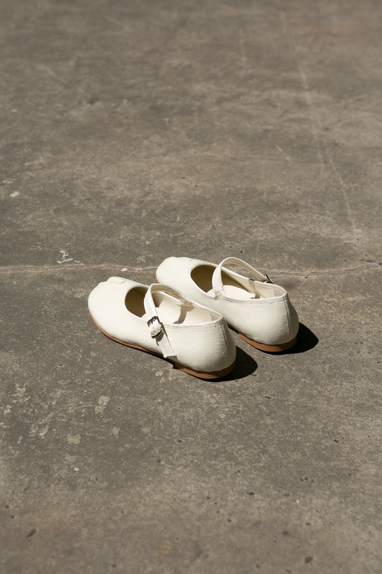 WOLF & GYPSY VINTAGE Mary Jane Tabi - Chalk | Garmentory